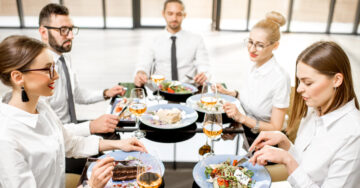 How to Have a Productive Business Lunch Meeting